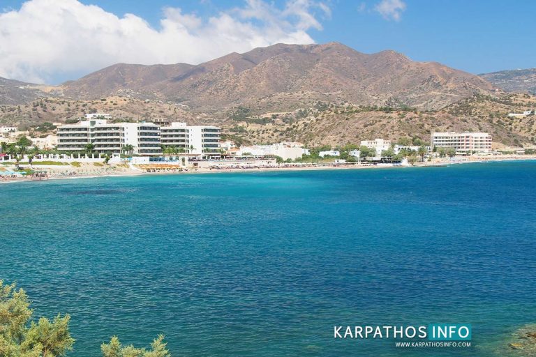 Pigadia beach Karpathos: Photos, Infos, What to find & Map