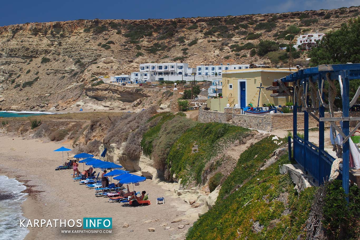 Guide to Kato Lefkos west beach in Karpathos with photos